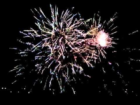 Novoroční ohňostroj Ostrava - jih 1.1.2013 part 01