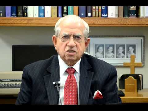 Oh Give Thanks! A weekly video devotional from the Christian Worship Hour. 112414