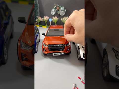 1:18 What I Did to Diecast Cars with a Real Hammer #car #automobile #diecast