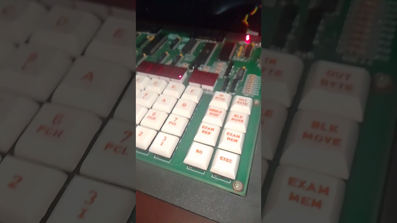 Microprocessor and microcontroller