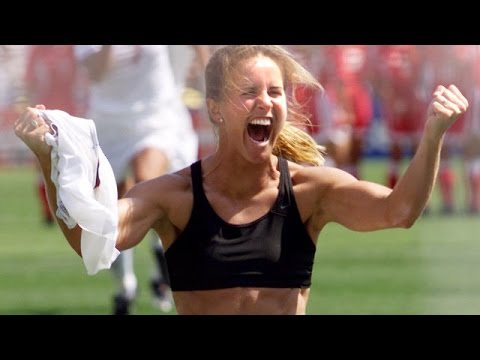 Soccer Star Brandi Chastain Donates Brain to CTE Research