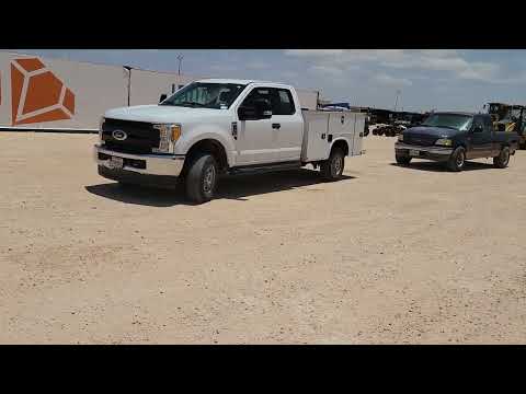 2017 FORD F-250 XL SERVICE TRUCK 3251297