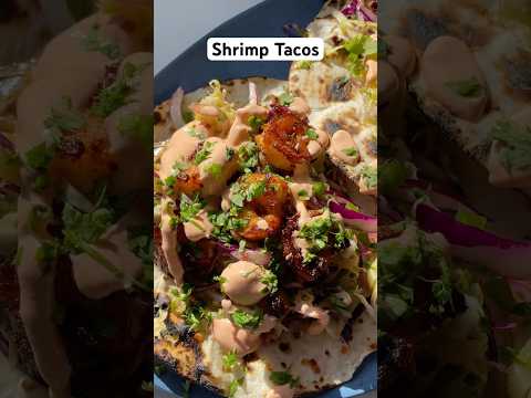 Spicy Shrimp Tacos with Cilantro Slaw and Sriracha Sauce #shrimptacos #dinnerideas #healthyrecipes