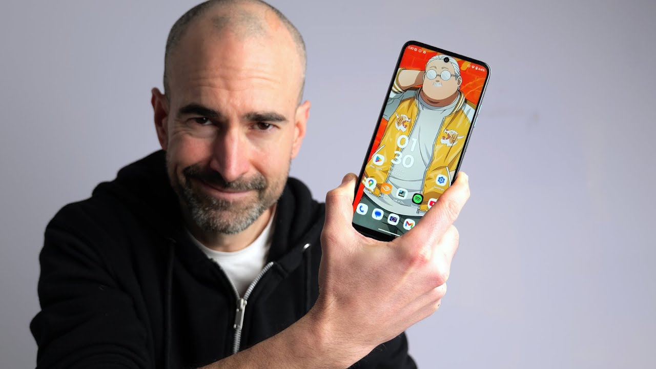 This Phone Costs Under £100! | Motorola Moto G05 Unboxing & Tour