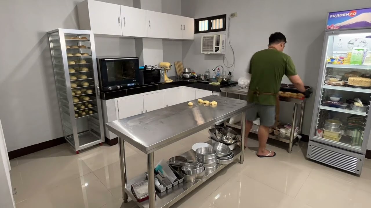 The Flash At Work | Baking