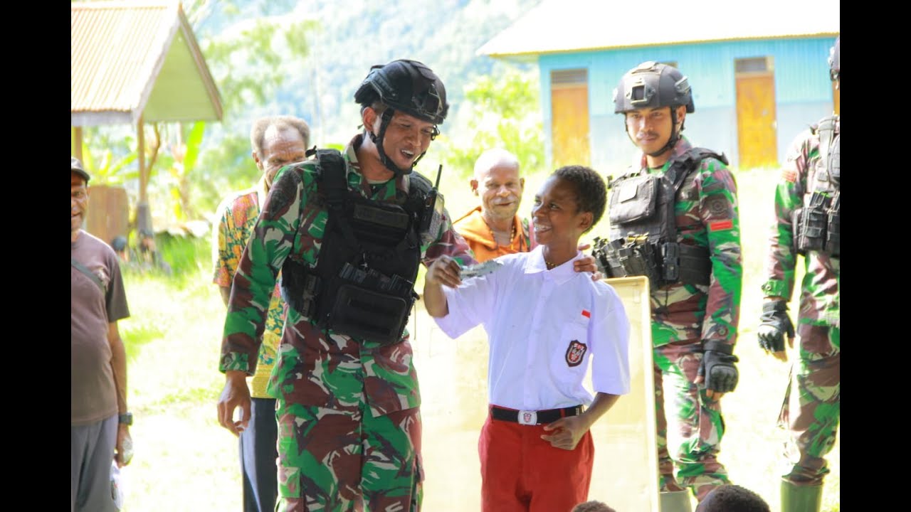 Homeyo Papua Safe: TNI Habema Held Smart Papua at Pogapa School ...