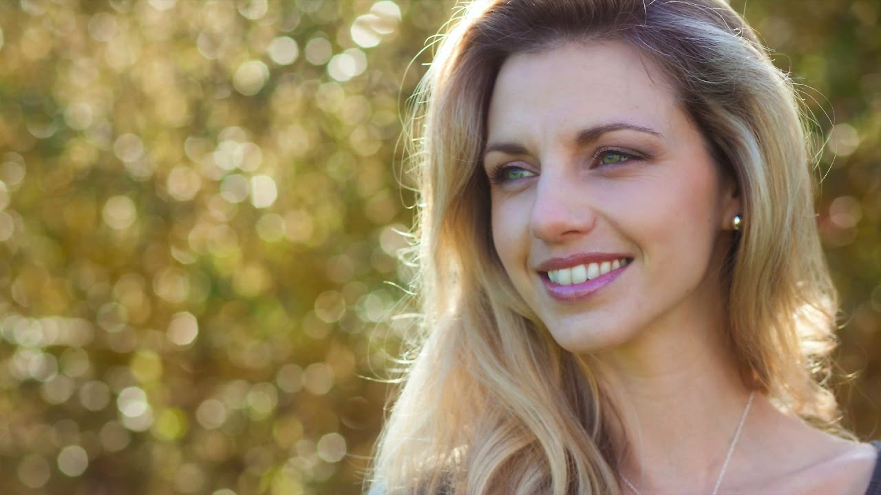 Adele Francis - Voice reel