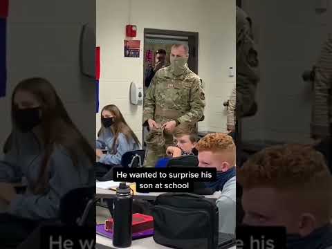 His classmates reaction is EVERYTHING ๐ญ #shorts