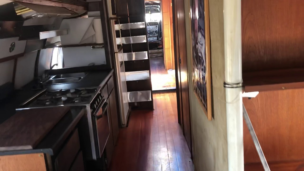 The Andromeda Is an Airplane-RV Conversion With Its Own Jacuzzi, Full ...