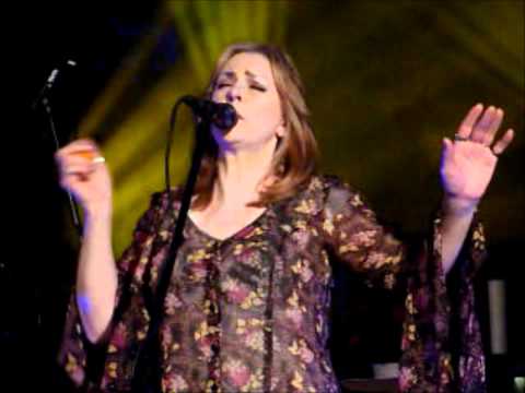 Moya Brennan - Against the wind