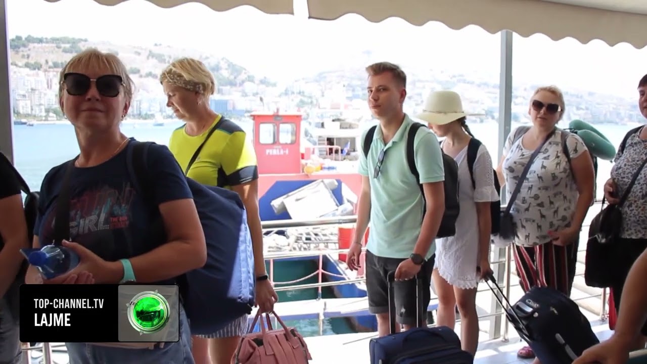 Top Channel/ Sondazhi: 2/3 e italianëve heqin dorë nga pushimet në ... Top Channel/ Sondazhi: 2/3 e italianëve heqin dorë nga pushimet në ...
