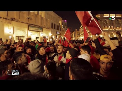 France - Maroc : un match si spécial...- Reportage #cdanslair 14.12.2022