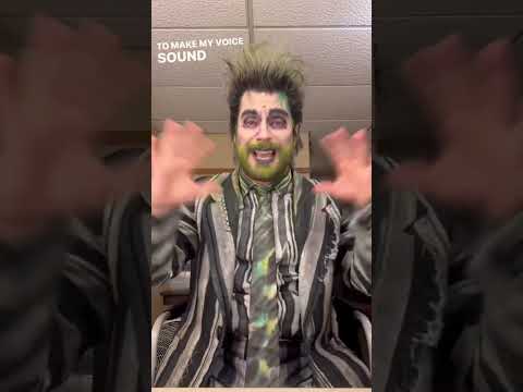 Justin Collette on how he does his Beetlejuice voice! - Beetlejuice Musical Tour