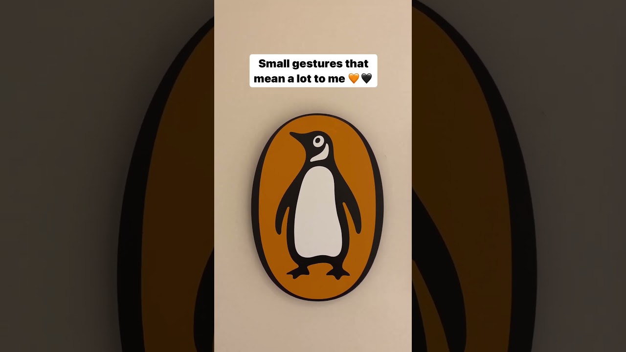 Shelves full of Penguin Classics? Yes, please!