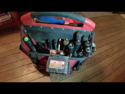 Electrician tool bag tour (milwaukee 15" packout tote review)