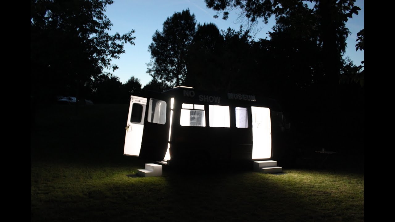 NO SHOW MUSEUM –  GESTURES OF NOTHING