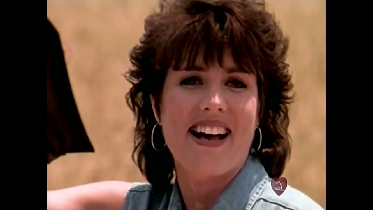 Holly Dunn - Cowboys Are My Weakness (Official Video 720p)