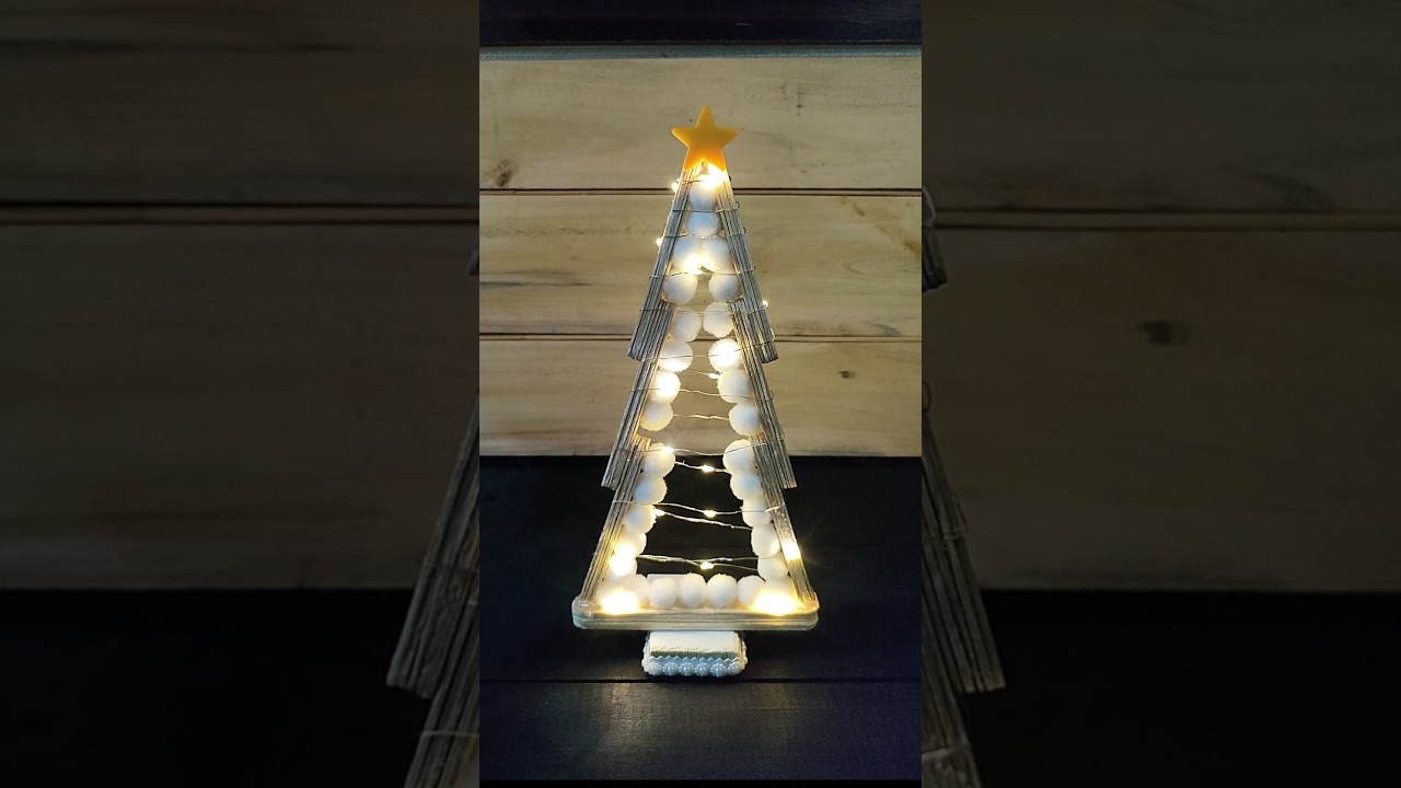 Amazing Christmas Tree out of some popsicle sticks 🌲