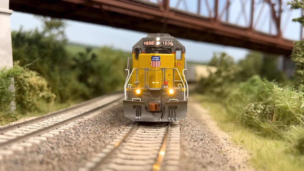 Spotlight Series: Rivet Counter HO Scale EMD SD40-2 Overview