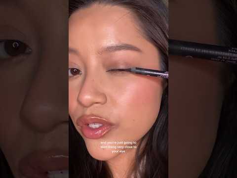 How to do eyeliner for beginners!!