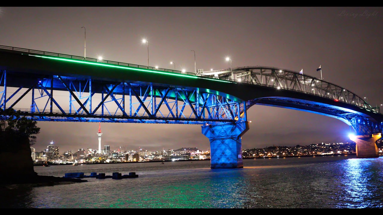 Auckland Harbour Bridge, Vector Lights 2019.
