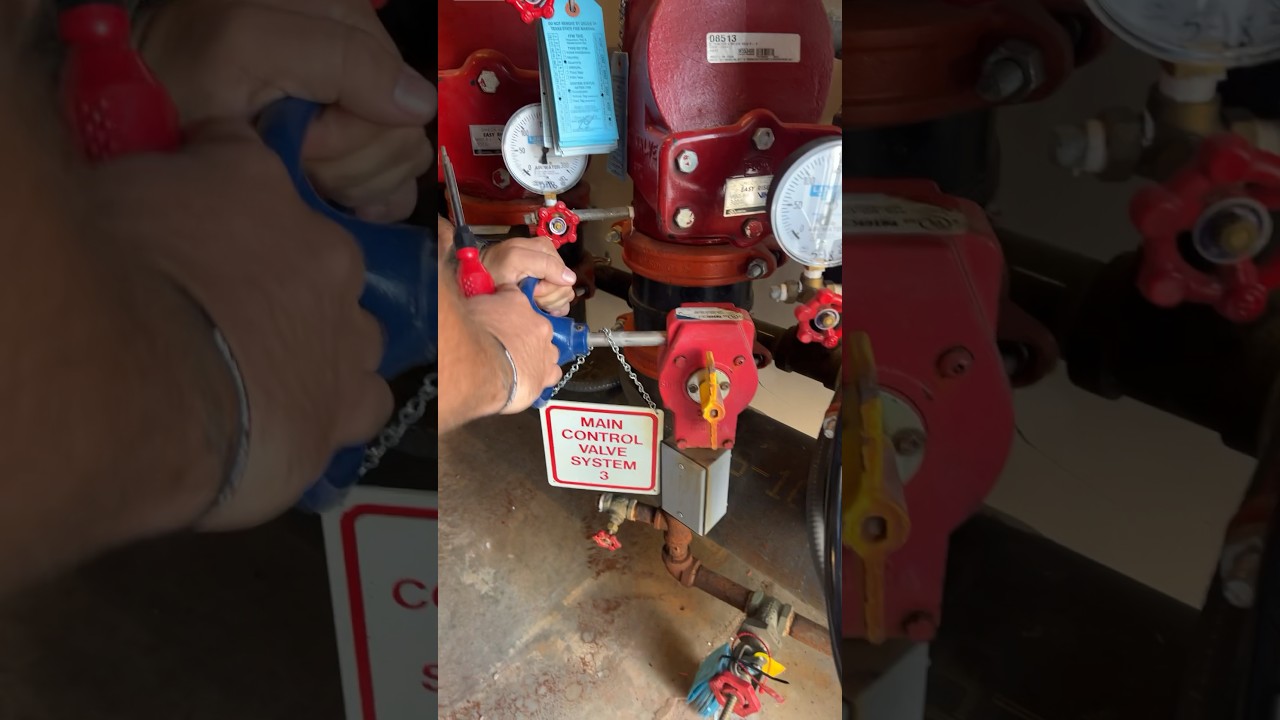 How to drain a 🔥 Sprinkler System.#fireprotection #sprinklersystem #sprinklerwarehouse #firefighter