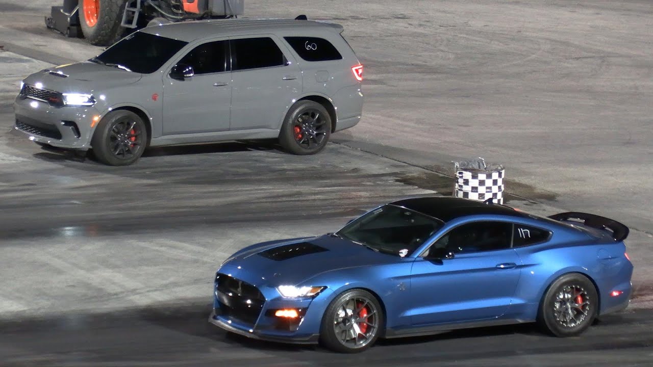 Ford Mustang Shelby GT500 Drags Hellcat Durango, Someone Makes a Big ...