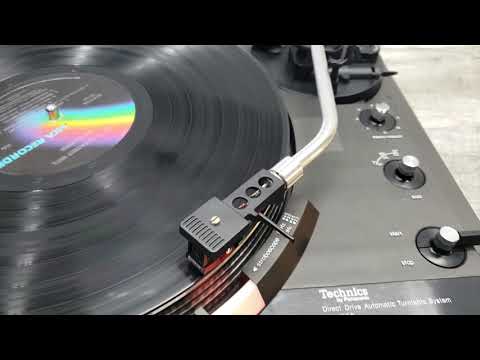 Technics by Panasonic SL-1900 Automatic Direct-Drive Turntable