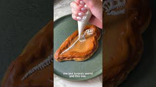 Discover your inner paleontologist with these Jurassic World Cookies! ???????????? #hollyfood