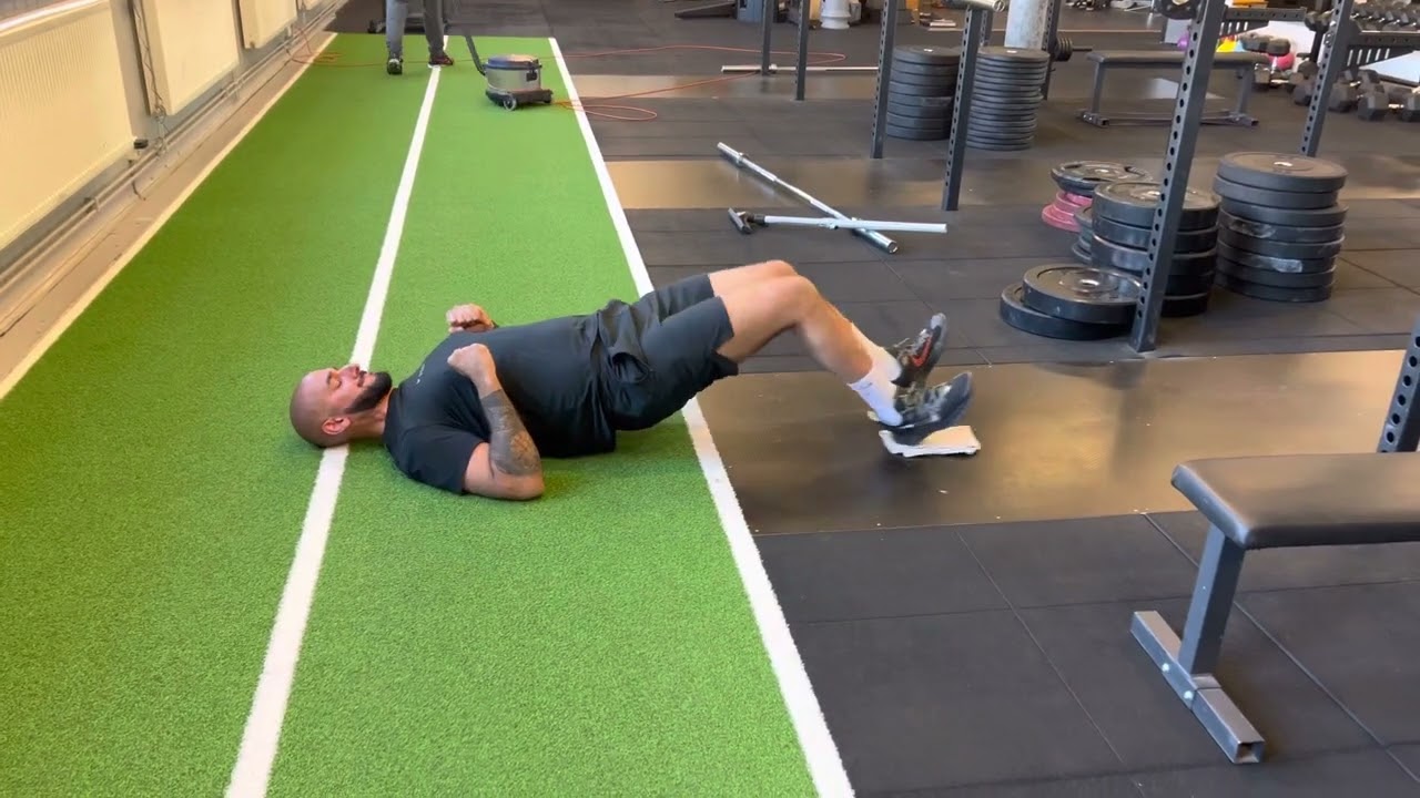 Hamstring slide - Amir Training