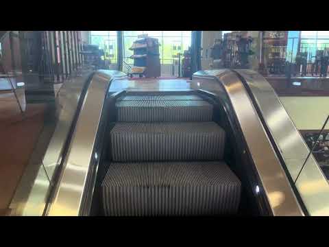 KONE ECO3000 Escalators @ Barnes & Noble NMSU Bookstore - Las Cruces NM