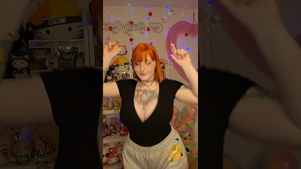 almost lol #trenddance #egirl #of #animegirl #jiggle #jigglephysics