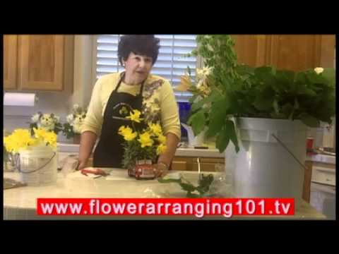 http://flowerarranging101.tv - Flower Arranging Class - Daffodil & Fire Truck Vase