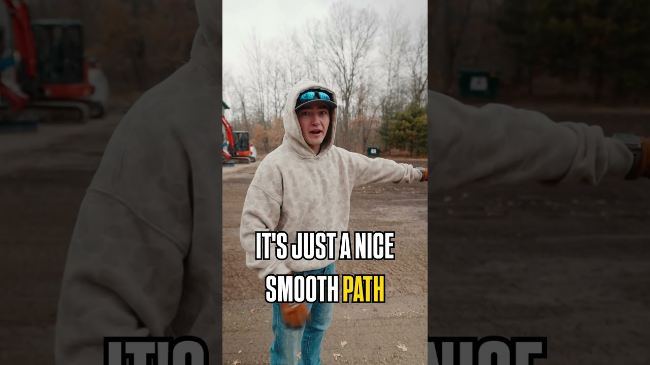 Grading Mud Piles with the #hydrabucket ??? #skidsteer #contractor #construction #landscaping