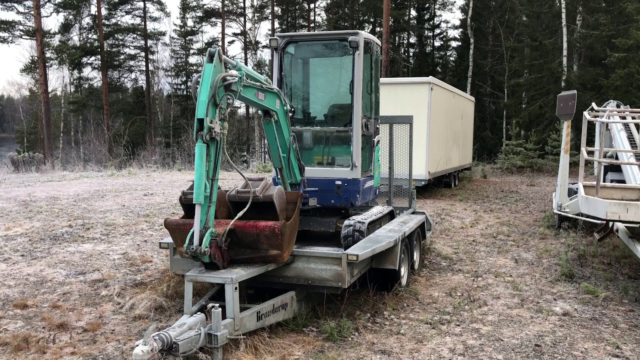 Grävmaskin Ihimer 18NXT med trailervagn Thule