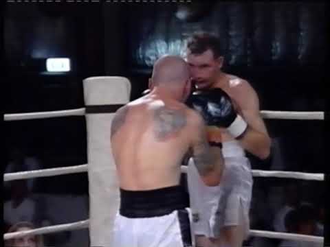 New Kids on the Block (30/03/2001). Adam Killeen vs Brett Trudgen