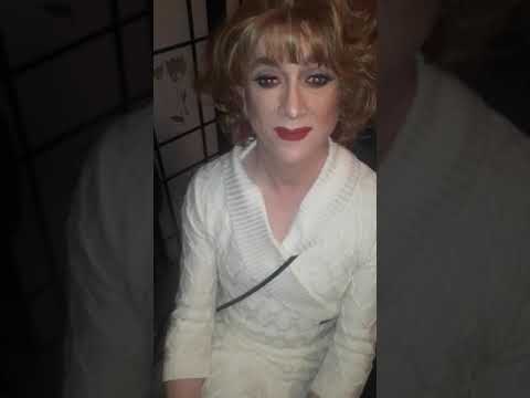 N2 the looking glass las Vegas salon boutique