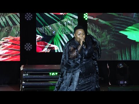 Ono Muka !! Catherine Kusasira Akyakoze Abawagizi Ba Hajjat Sophie Nantongo kika Buka