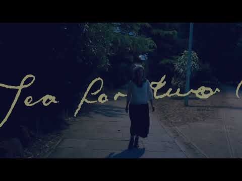 Jonnine: “Tea For Two (Boo)” – The Autumn Roses