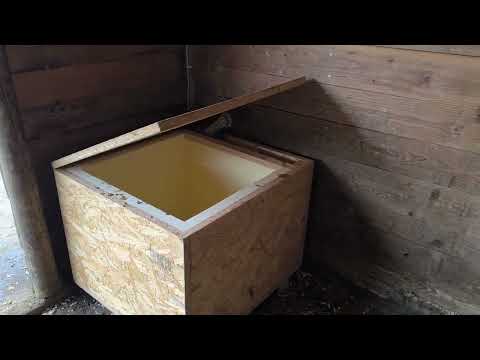 Zeitgesteuerte Futterbox / Heubox / Heuraufe