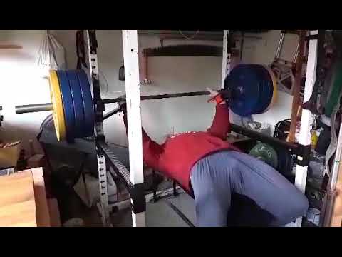 JT Benchpressing 170Kg's