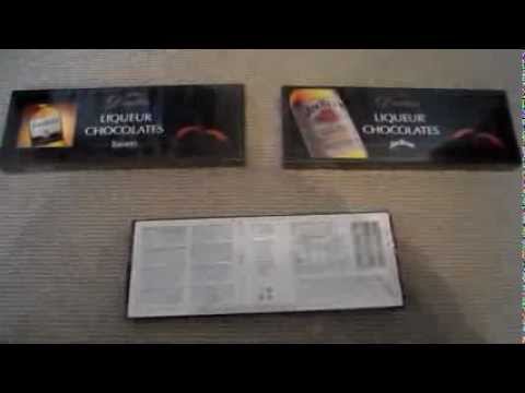 BEST LIQUEUR ALCOHOLIC CHOCOLATES DOULTON TEACHER'S SCOTCH WHISKY & JIM BEAN BOURBON WHISKEY