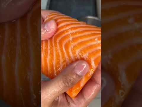 Costco Salmon Sashimi? Ponce Approves #shorts #costco #sushi