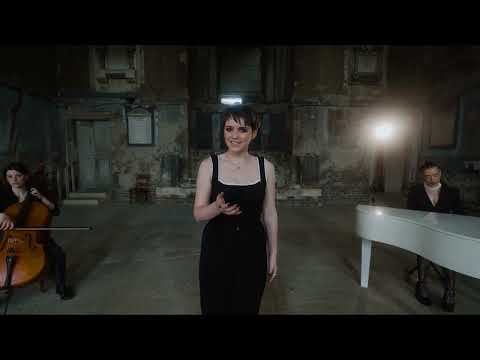 Lauren Jones sings 'Pulled' from The Addams Family - coming to Birmingham this July! 🕸️🖤