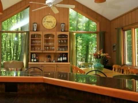 Lakeshore Cottage