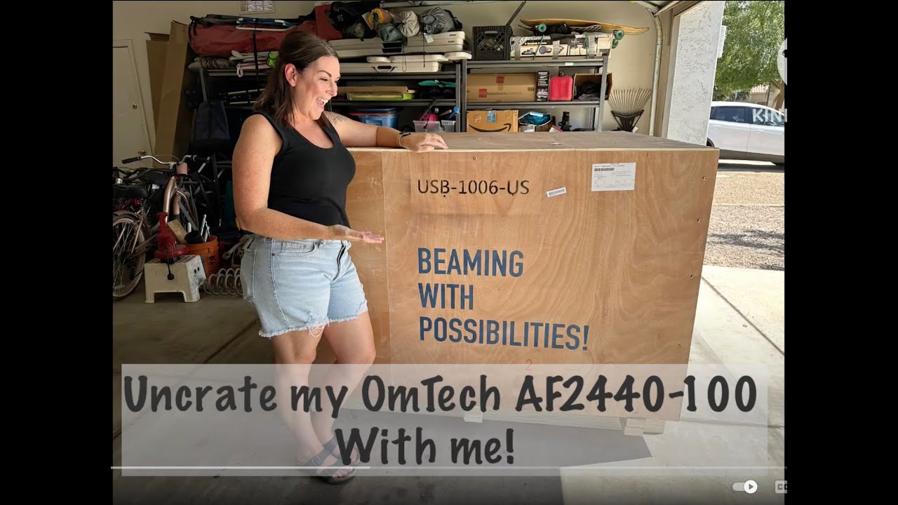 Uncrate my Omtech AF2440-100 with me!