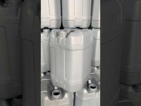 From Pellet to Product: The Making of Plastic Oil Gallons