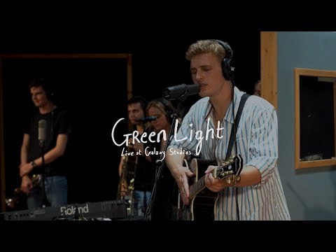 The Lighthouse - Green Light (Live at Galaxy Studios)