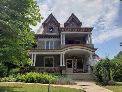 Virtual Tour of 214 West Pine Street, Canton Illinois