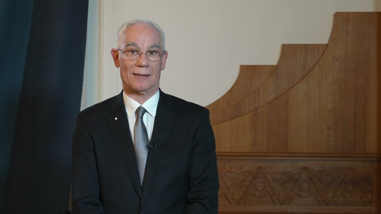 Balog elismerte a pedofil tettestársának támogatását, de Novákra tolta ...